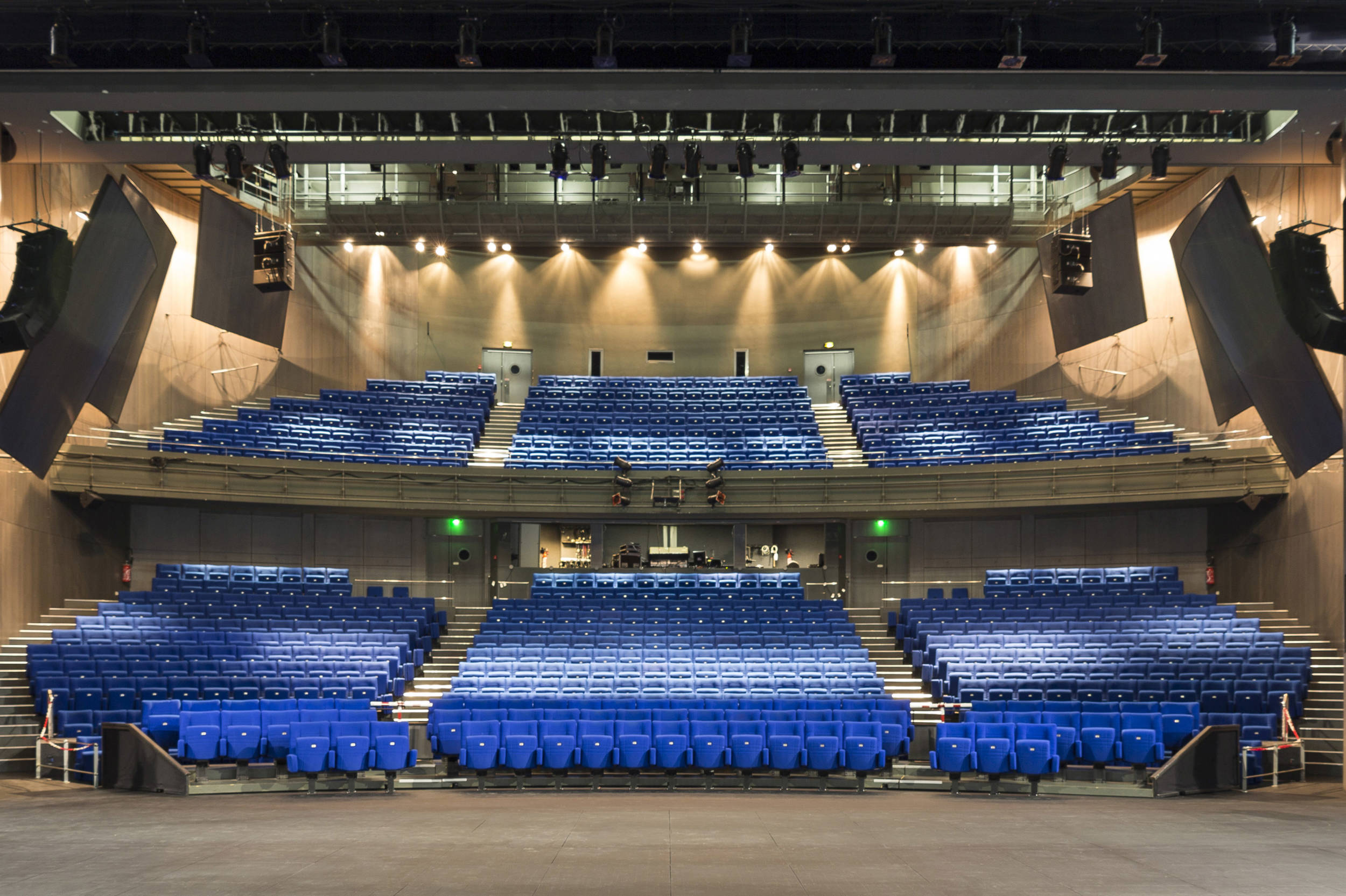 Accueil — Le Grand R