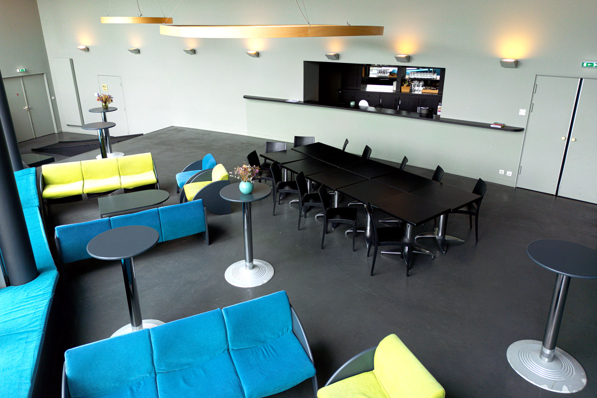 LE FOYER D’ENTRACTE — Le Grand R